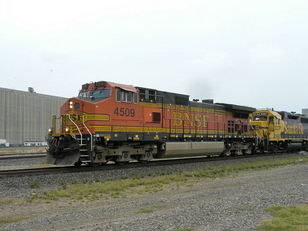 BNSF 4509